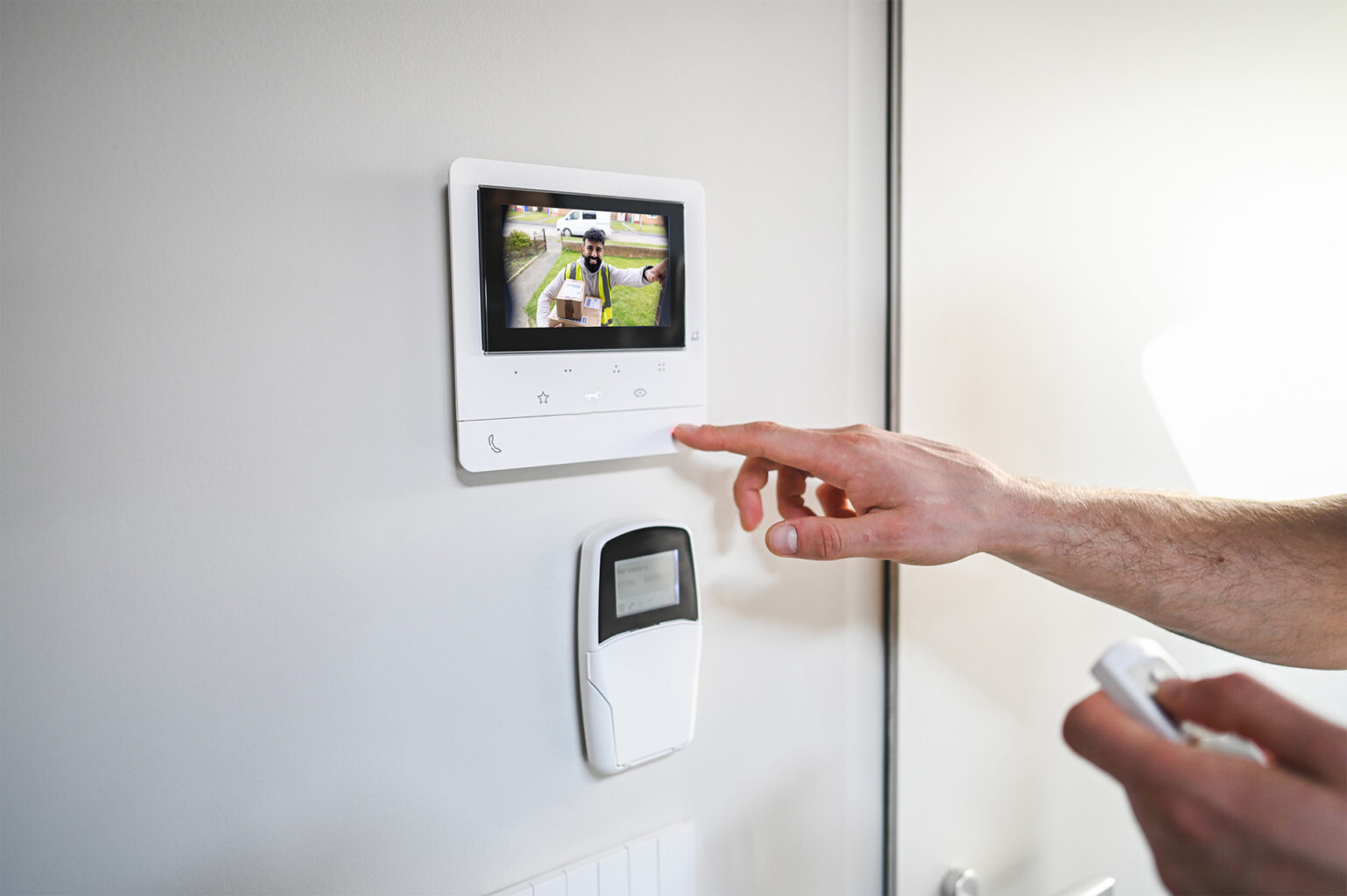 Virtual Doorman Remote Surveillance | OHZ Security